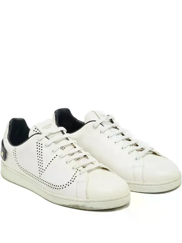 Valentino Garavani Backnet Leather Sneakers - White