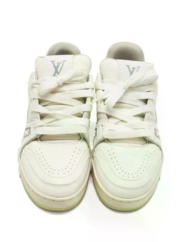 LOUIS VUITTON Calf Leather Low-top Sneakers - White