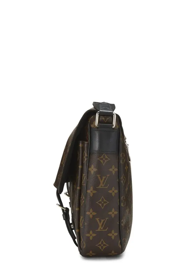 LOUIS VUITTON Monogram Macassar Christopher Messenger