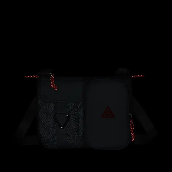 Nike Daymax Crossbody Bag