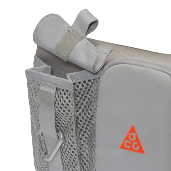 Nike Daymax Crossbody Bag