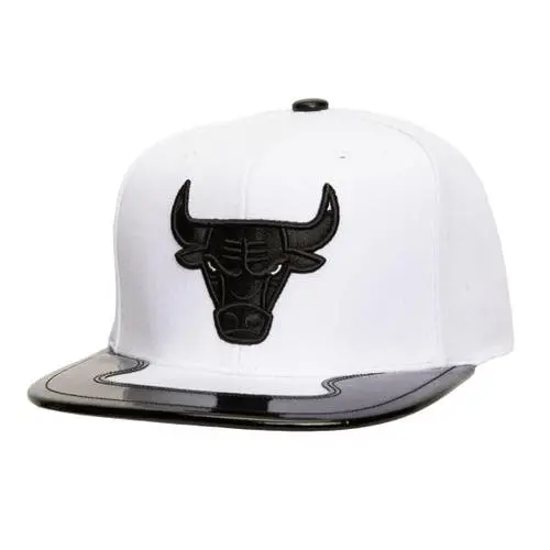 Mitchell & Ness Chicago Bulls Day 11 Snapback Hat - White