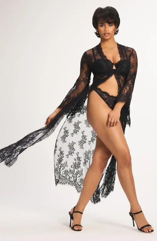 SAVAGE X FENTY Lace Flow Maxi Robe