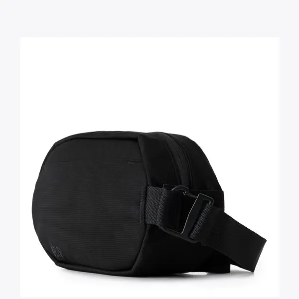 BEIS The Pro Travel Sling - Black