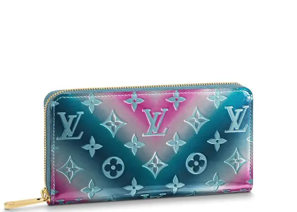 LOUIS VUITTON Zippy Wallet Monogram Vernis - Metallic Blue/pink