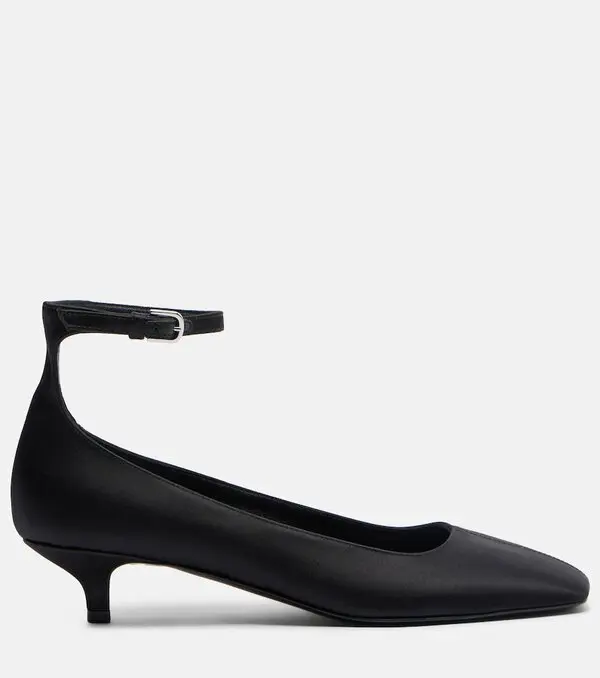 TOTEME Satin Pumps - Black