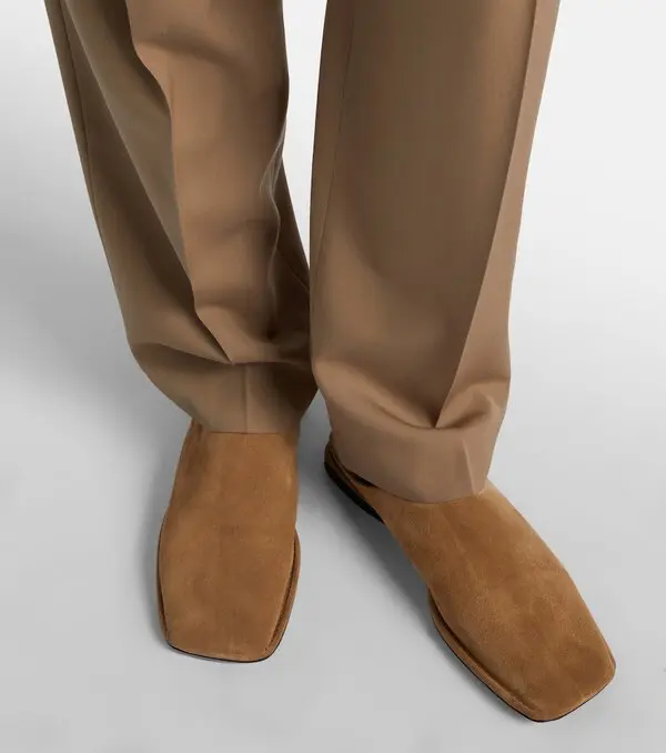 THE ROW Piper Suede Mules - Beige