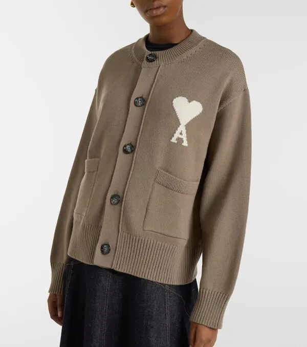 AMI Paris De Coeur Cardigan - Beige
