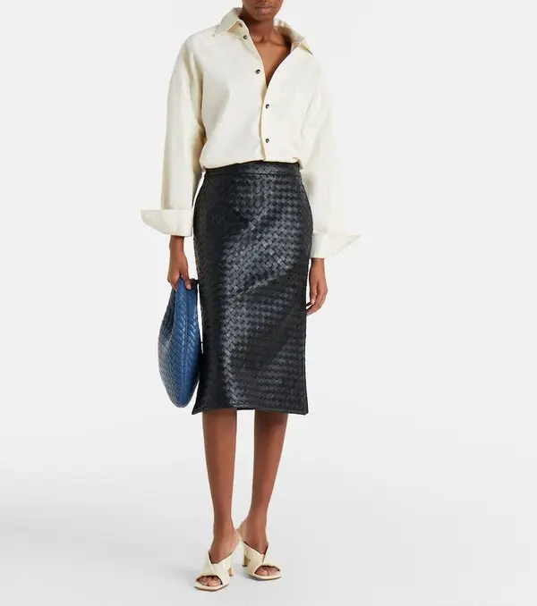 Bottega Veneta Little Veneta Small Leather Shoulder Bag - Blue