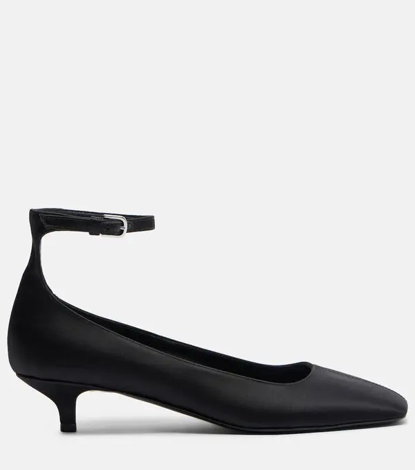 TOTEME Satin Pumps - Black