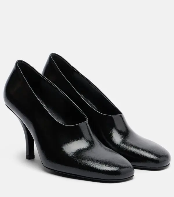 TOTEME Leather Pumps - Black