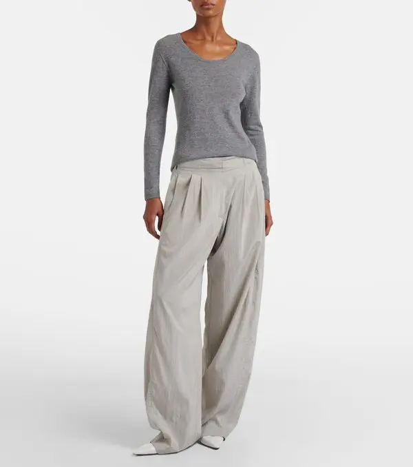 THE ROW Nezana Cashmere Sweater