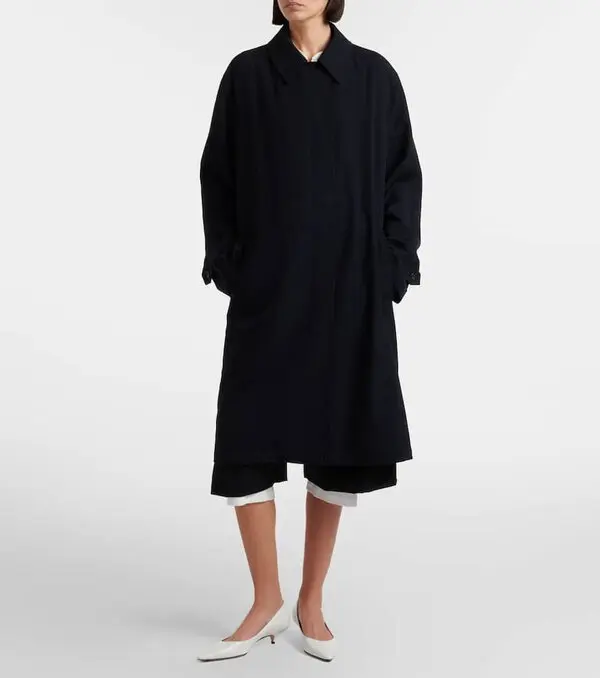 THE ROW Kalyan Wool Bermuda Shorts - Black