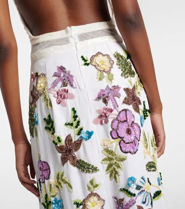 LA FUORI Luminous Flounce Embellished Floral Gown
