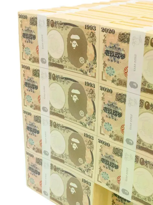 A BATHING APE Banknote-print Chair