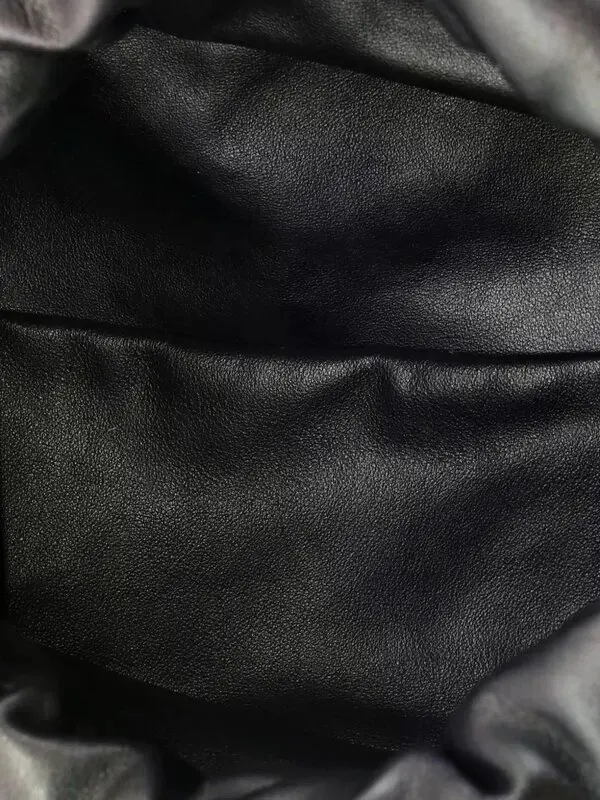 Bottega Veneta The Chain Pouch Leather Shoulder Bag - Black