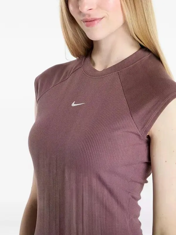 Nike Chill Knit Performance T-shirt