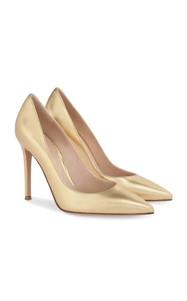GIANVITO ROSSI Suede Pumps