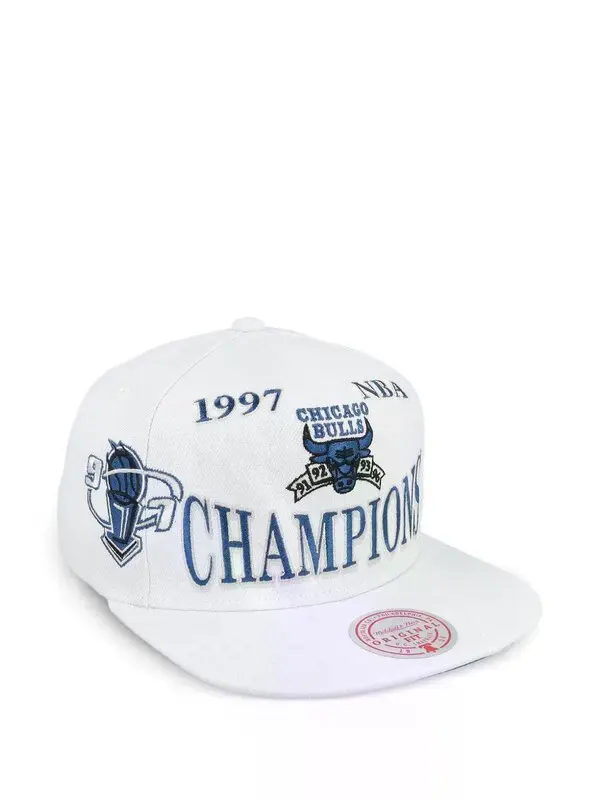 Mitchell & Ness Chicago Bulls 1997 Nba Finals Champions Cap - White