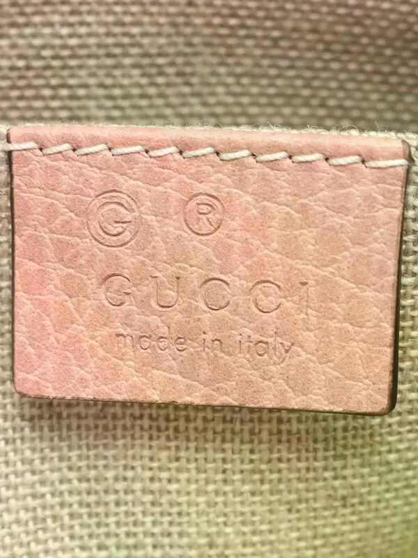 Gucci Calfskin Bamboo Clutch Bag - Pink