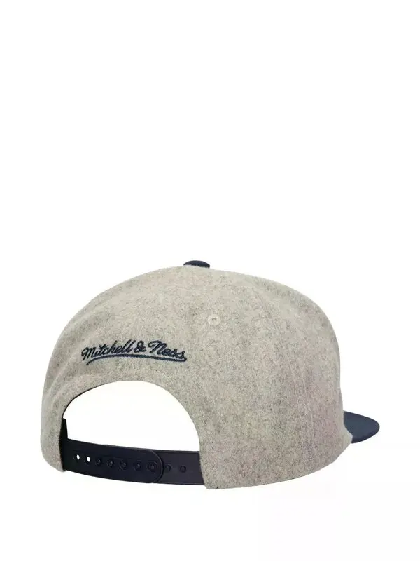 Mitchell & Ness Yankees Embroidered Baseball Cap
