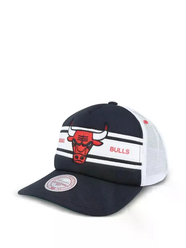 Mitchell & Ness Chicago Bulls Trucker Cap - Black