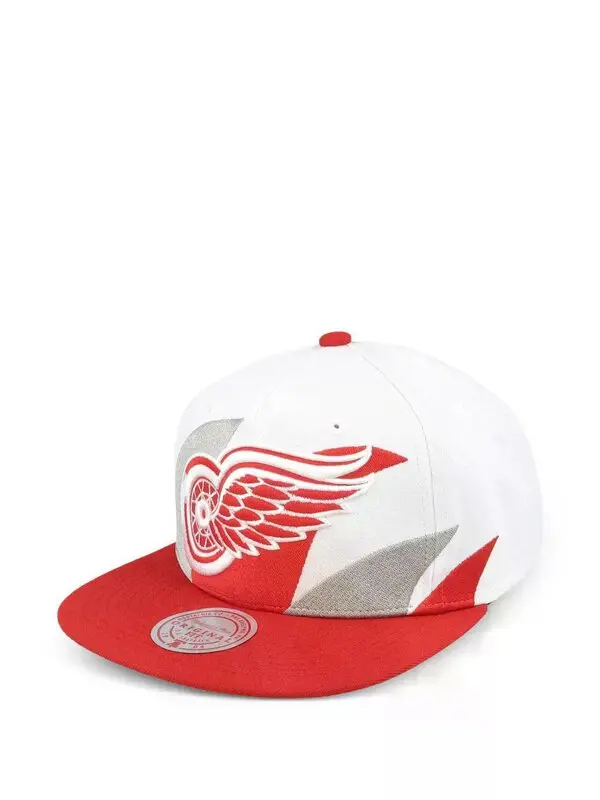 Mitchell & Ness Sharktooth Snapback Cap - White