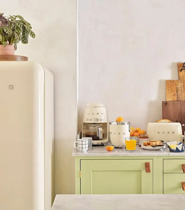 SMEG Retro Kettle - Neutral