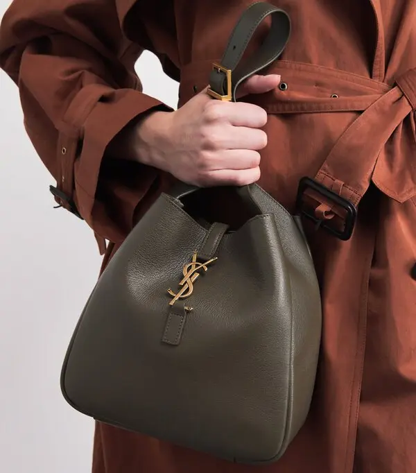 Saint Laurent Small Le 5 À 7 Shoulder Bag