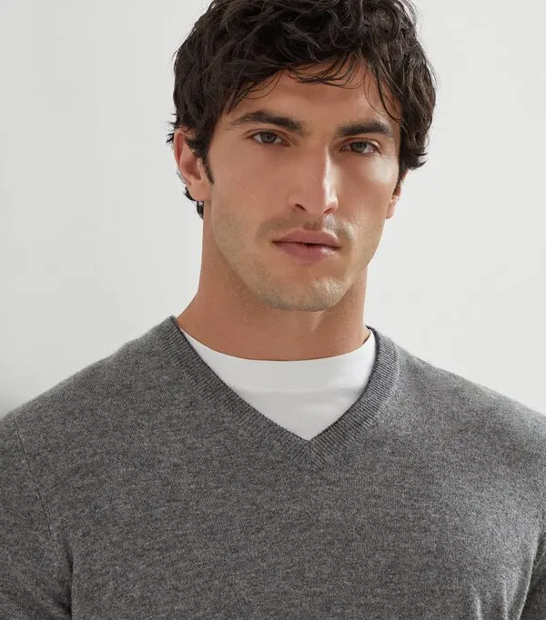Brunello Cucinelli Cashmere V-neck Sweater - Grey