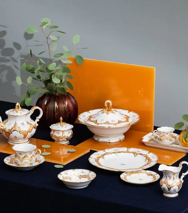 MEISSEN B-form Teapot