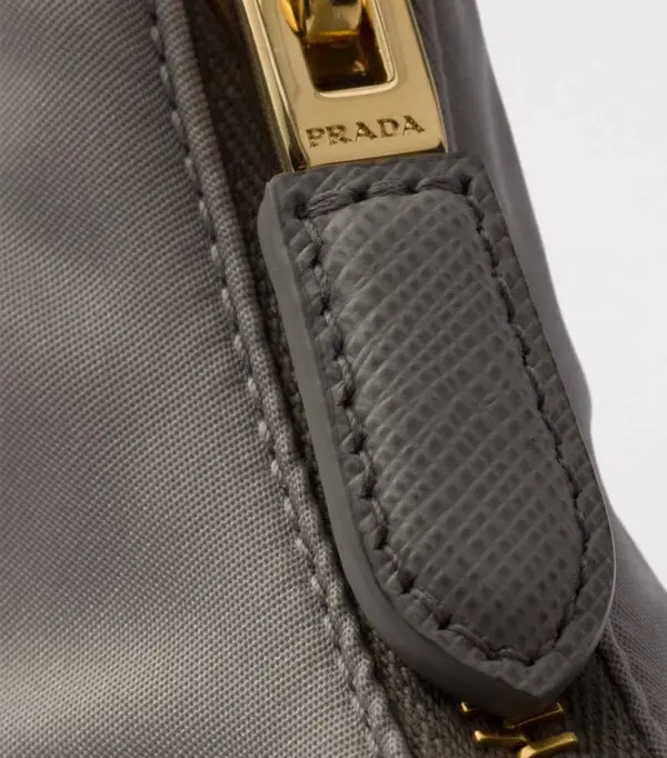 Prada Re-nylon Re-edition 2005 Shoulder Bag - Grey