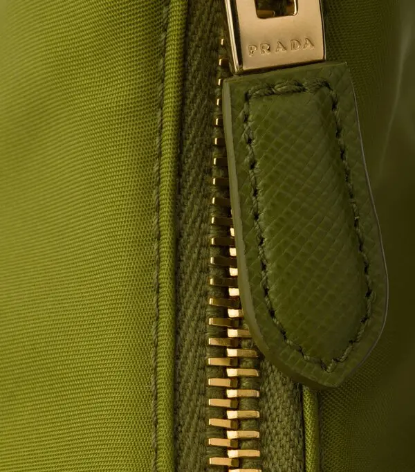 Prada Re-nylon Re-edition 2005 Shoulder Bag - Green