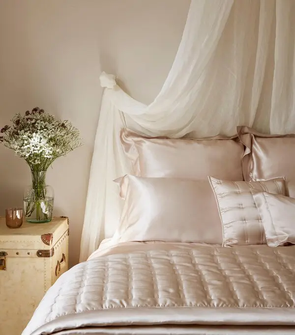 Gingerlily Silk Windsor Square Cushion - Pink