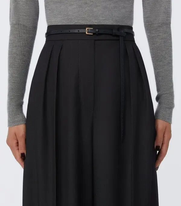 Max Mara Leather Slim Belt