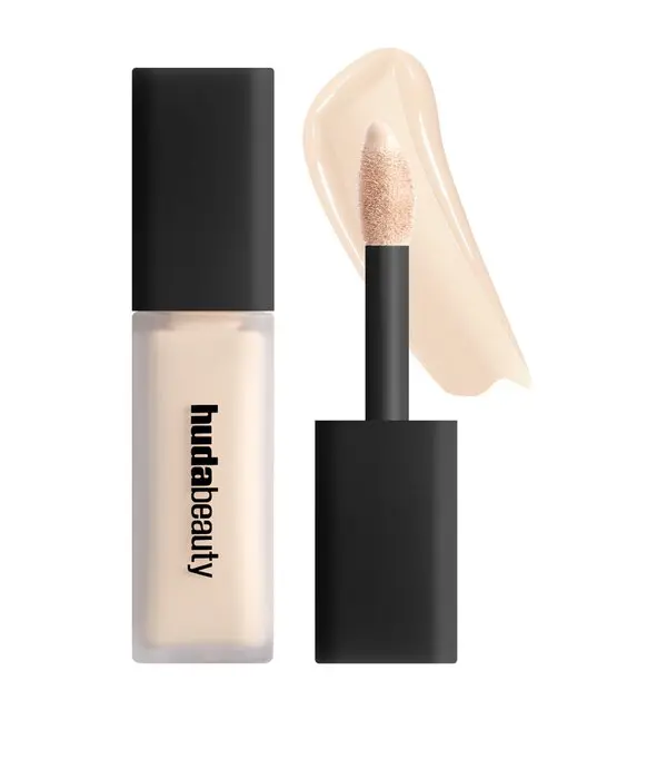HUDA BEAUTY Fauxfilter Luminous Matte Liquid Concealer - Nude