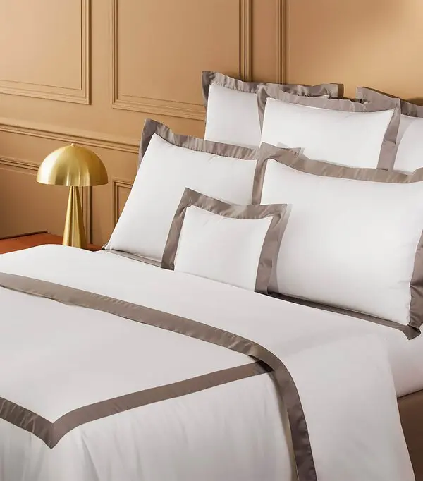 YVES DELORME Linea Platine Super King Flat Sheet