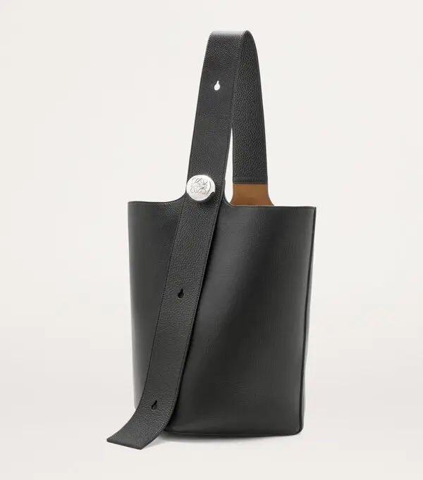 Loewe Large Leather Pebble Bucket Bag - Black