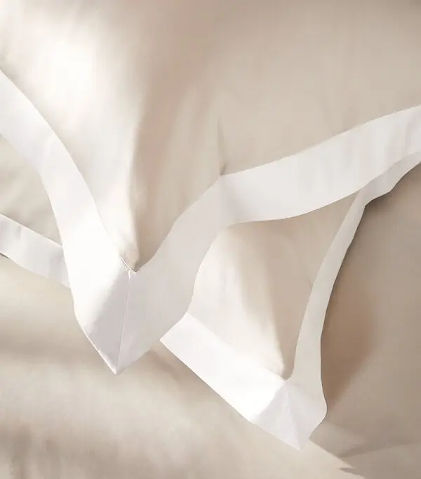 CELSO DE LEMOS Emma Square Pillowcase