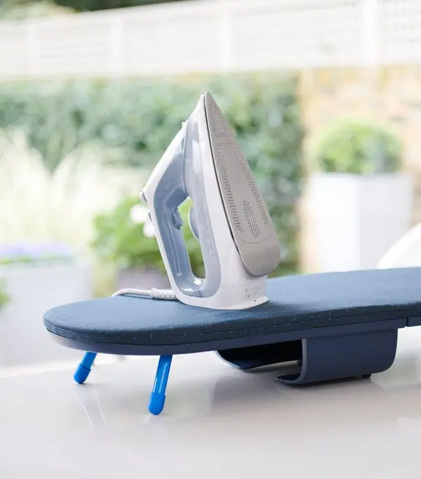 JOSEPH JOSEPH Pocket Plus Folding Ironing Board