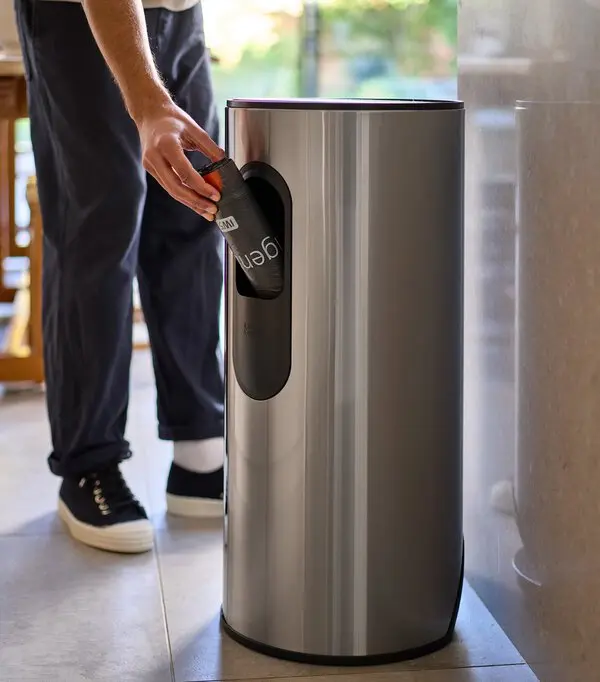 JOSEPH JOSEPH Large Easy-push Arc Pedal Bin