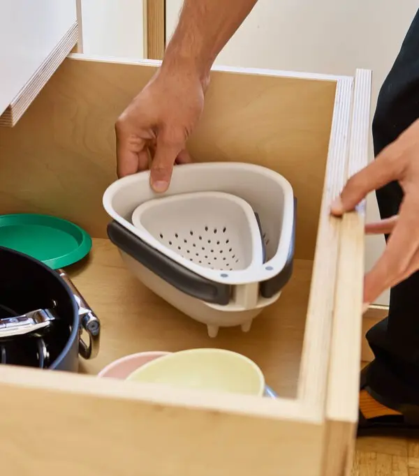 JOSEPH JOSEPH Mini Droplet Colander With Folding Handle
