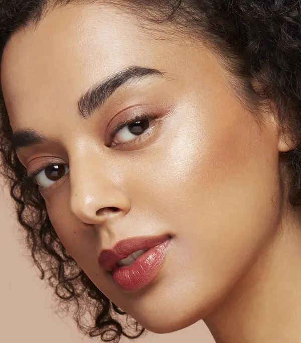CLE DE PEAU BEAUTE The Luminizing Face Enhancer