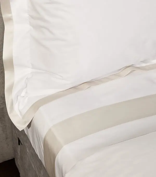 CELSO DE LEMOS Hella Square Pillowcase - Pink