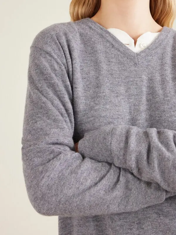 THE ROW Nian Cashmere Sweater - Gray