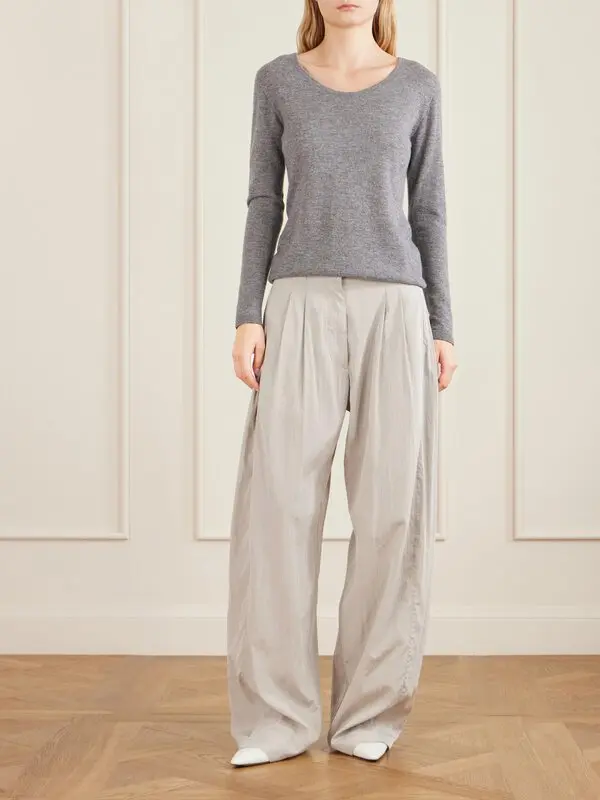 THE ROW Nezana Cashmere Sweater - Gray