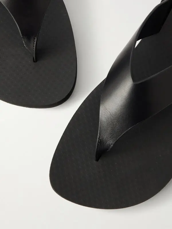 THE ROW Dune Classic Ginza Leather Flip Flops - Black