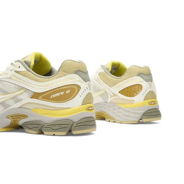 Saucony Progrid Omni 9 Low Top Sneakers - Ivory/moss