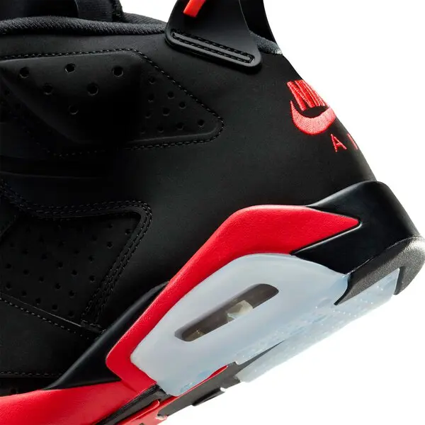 JORDAN 6 Retro Sneaker - Black/crimson