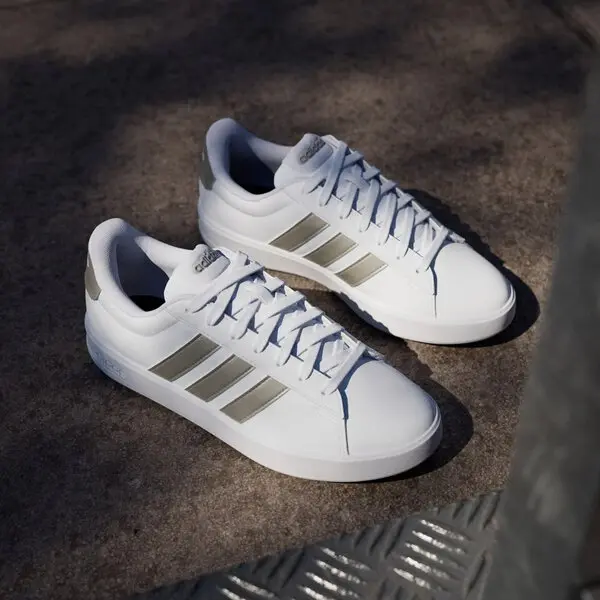 Adidas Grand Court 3.0 Sneakers - Cloud White / Cyber Metallic / Cloud White